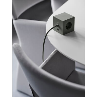 Steckdose Square 1, Mattgrün | MAGAZIN